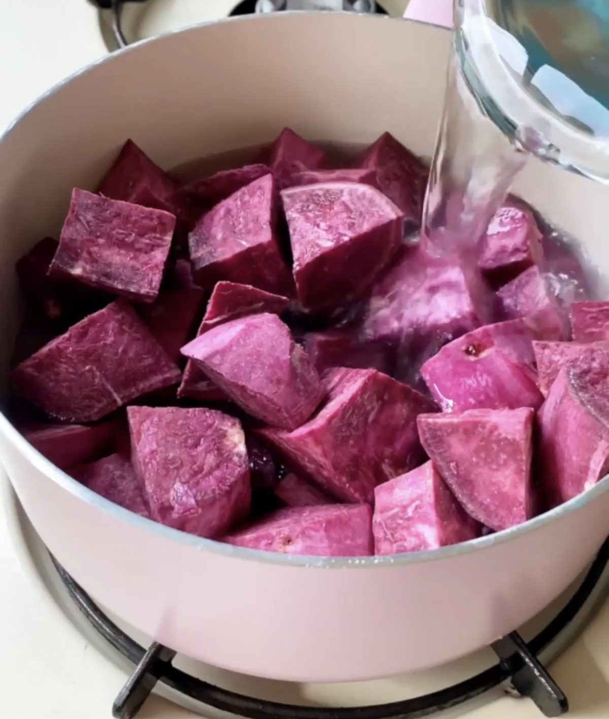 Ube (Purple Sweet Potato) Pie - Veggie World Recipes