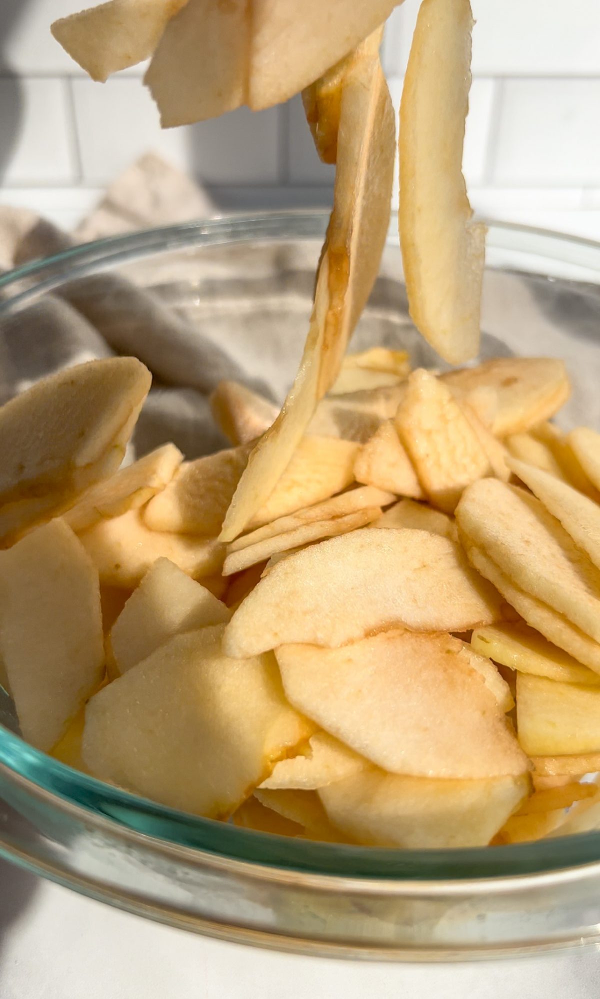 Easiest Apple Bars (with Vegan Caramel Sauce) - Veggie World Recipes